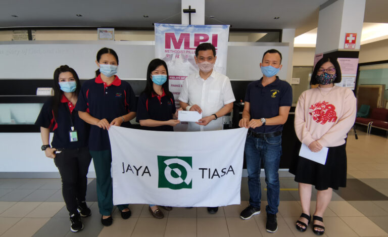 Donation to Methodist Pilley Institute Alumni Association – Jaya Tiasa ...